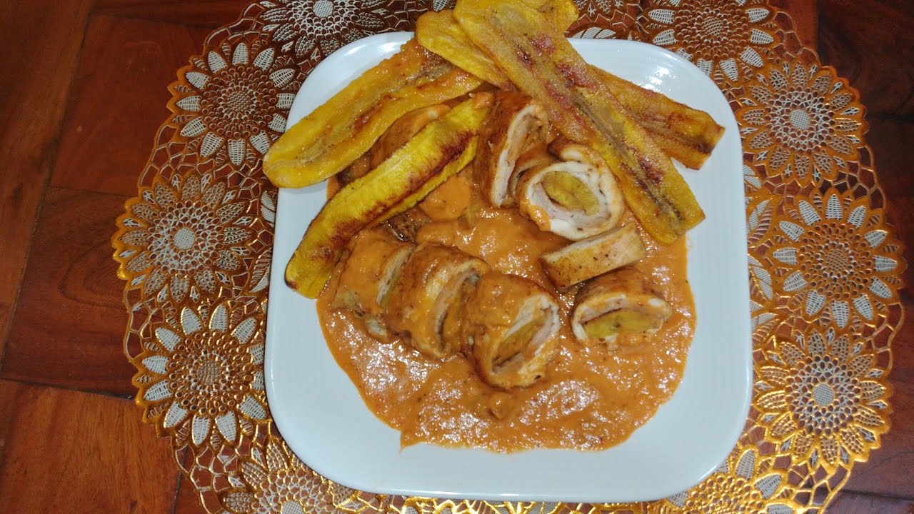 rollos de pechuga de pollo con plátano en salsa de chipotle - YouTube