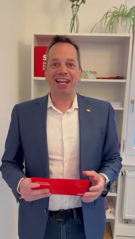 Video Nicolas Fink zu 75 Jahre Grundgesetz - YouTube