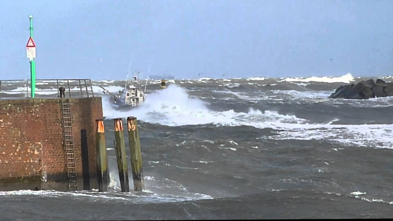 Storm Reddingsboot Scheveningen - YouTube