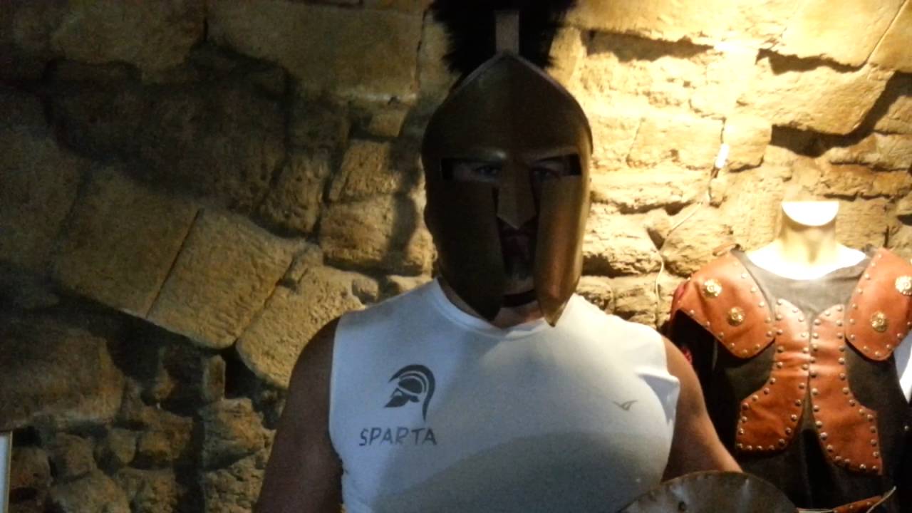 Spartano romano all'ipogeo museo spartano di Taranto - YouTube