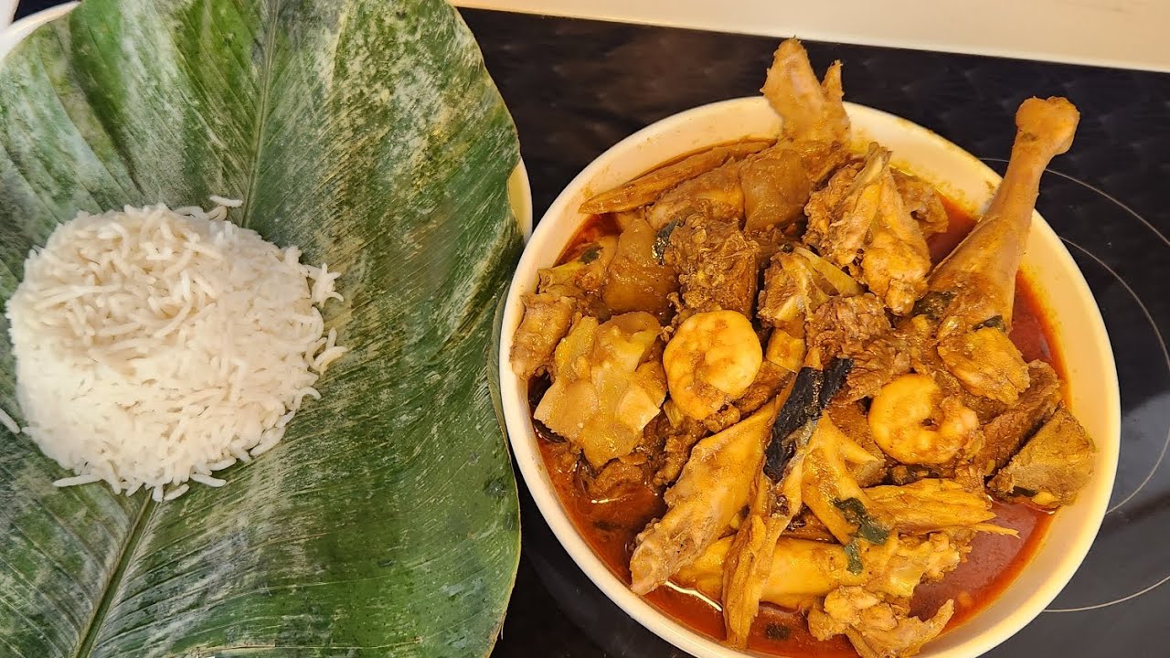 👉🏼Palatable Palm fruit extract sauce (Ofe Akwu) served with rice 😋😋😋 ...