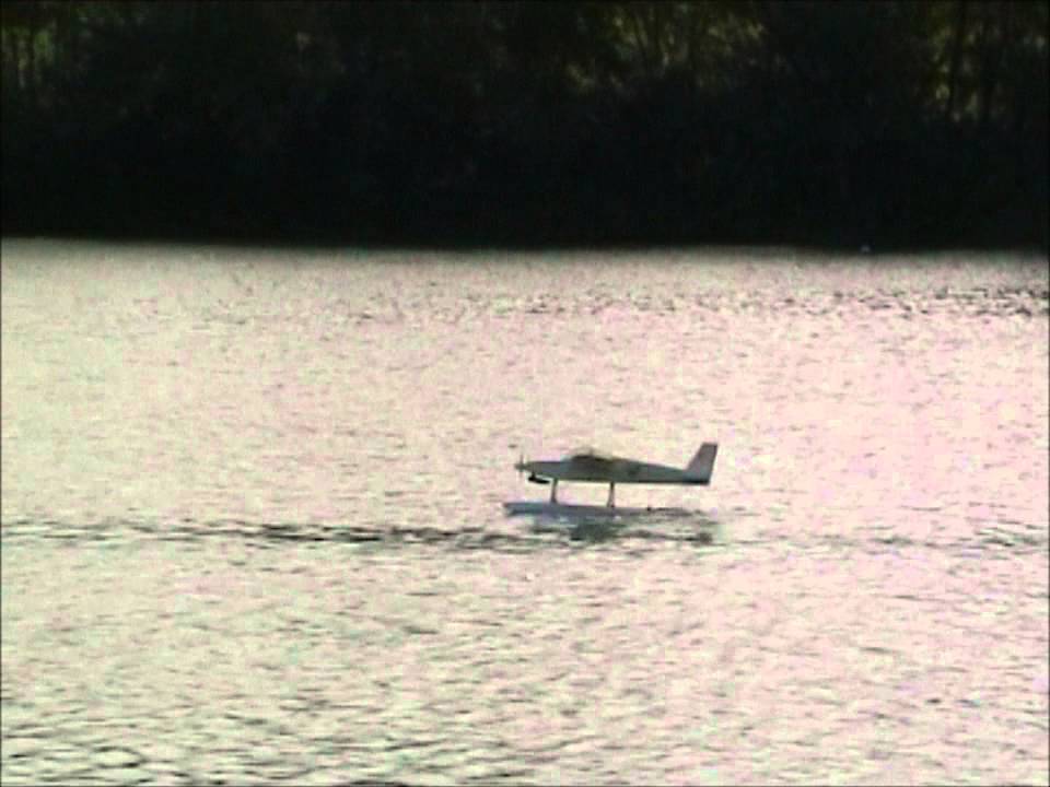 Crash pinto hydravion - YouTube