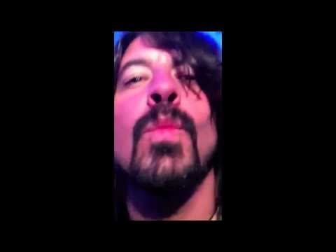 Dave Grohl ♥s Lisa Lynch - YouTube