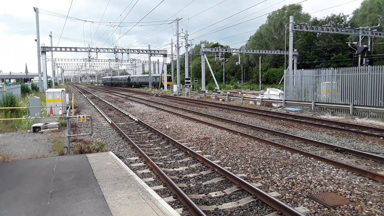 166214 2B92 arrived at Swindon train station Wiltshire 20.6.2019 - YouTube