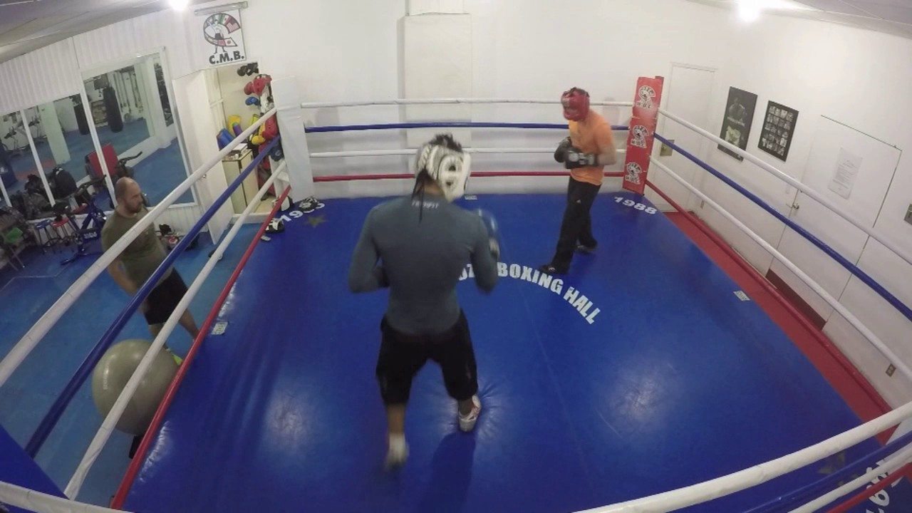 Sparring en Zaragoza Boxing Hall - YouTube