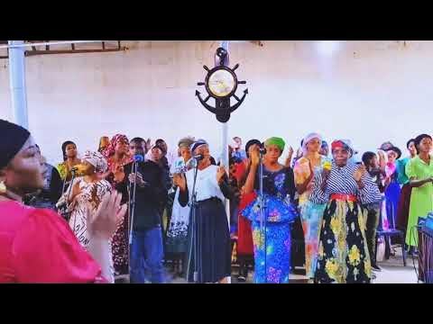 Saint est l'Éternel by C.A.C Kolwezi - YouTube