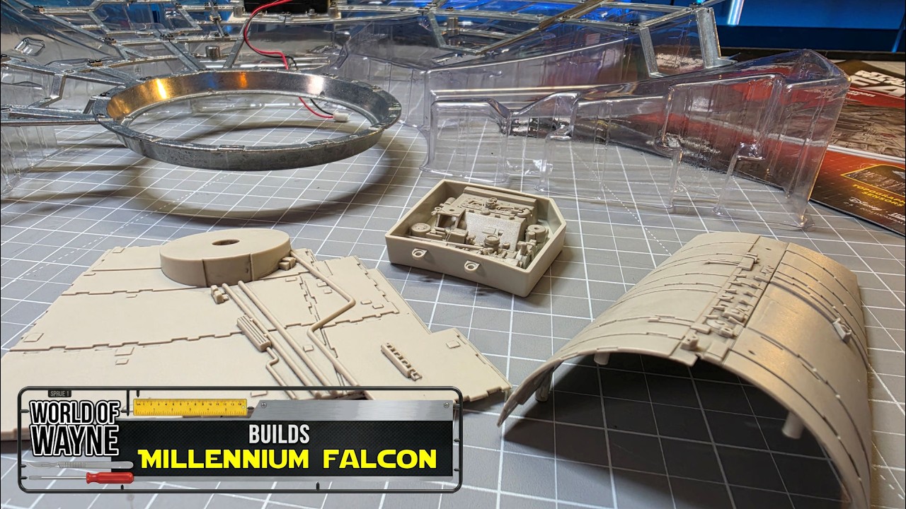 🚀 Building the Fanhome Millennium Falcon! | Stages 52-55 | World of ...