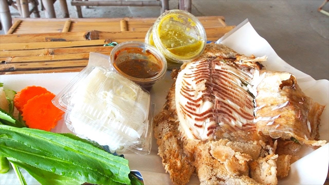 Authentic Thai Salted Grilled Fish | Pla Pao (ปลาเผา) | Bangkok ...