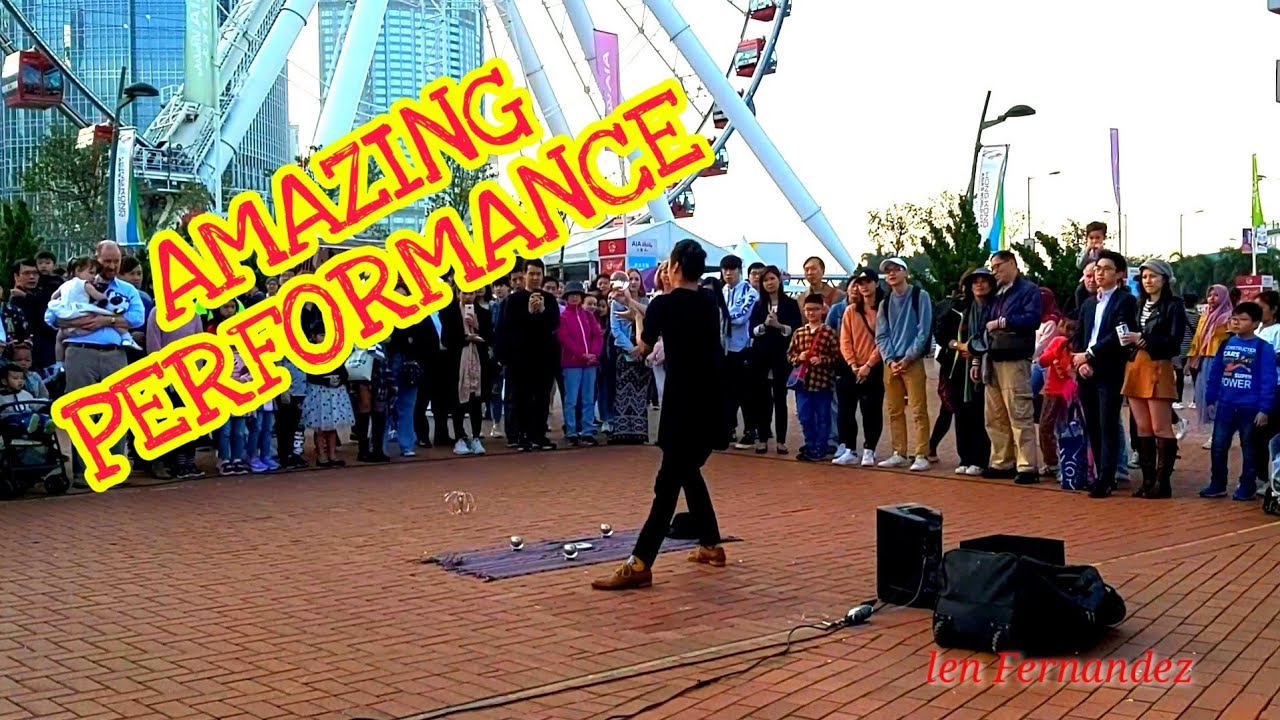 Amazing Performance, Central Hongkong - YouTube
