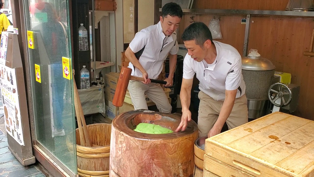 Traditional Mochi Making in Nara, Japan - YouTube