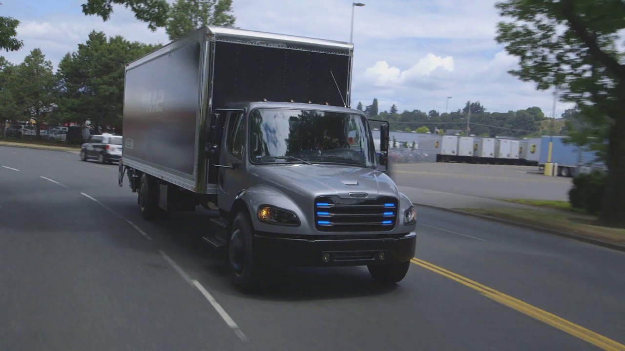 Freightliner eM2 Electric Truck | Part 1 - YouTube