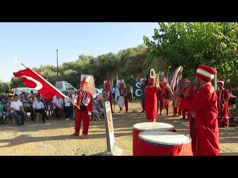 Baş Koymuşum Türkiyemin Yoluna