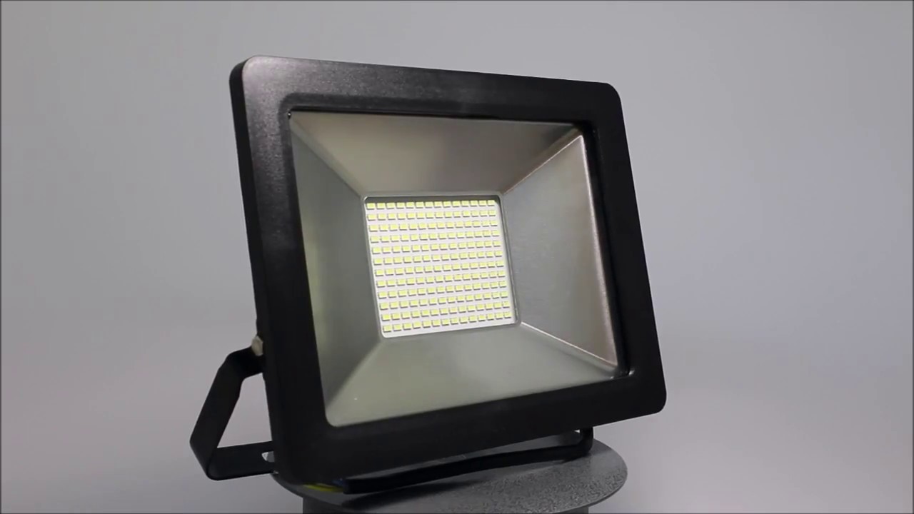LED reflektor City SMD - 50W RLED48WL-50W - YouTube