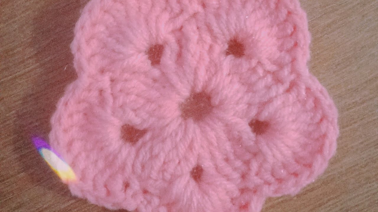 amazing crochet mini 2D flower tutorial- 02 - YouTube