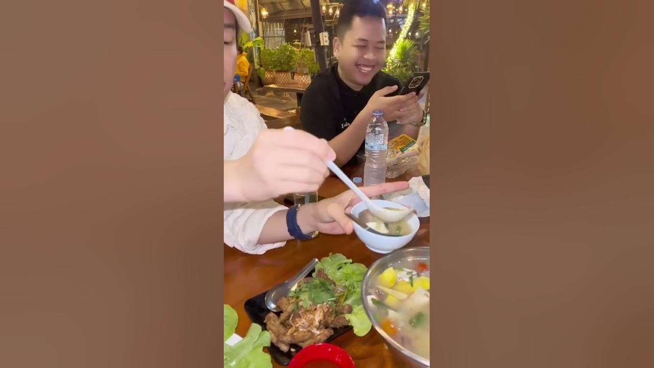 แวะชิมแบ้วๆ กำเเพงเพชรของกินอร่อยมาก!!!#ผู้ใหญ่บ้านฟินแลนด์ - YouTube
