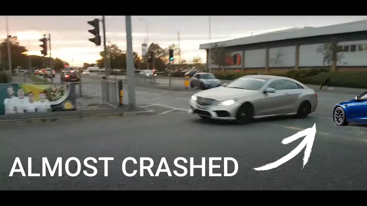 CLOSE CALL!!!! Cars arriving at car meet - scunny meets - YouTube