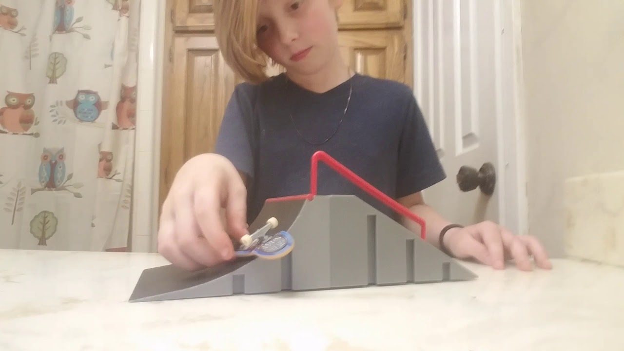 I need a better finger board please and I want to play a game of skate ...