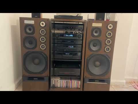 Kenwood Power Amplifier KM-993 Paired With  Kenwood FloorStanding speaker LS-P9300.