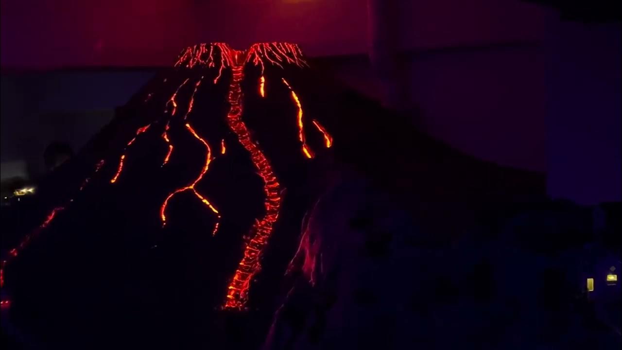 Vulkanausbruch im Miniatur Wunderland Hamburg - YouTube