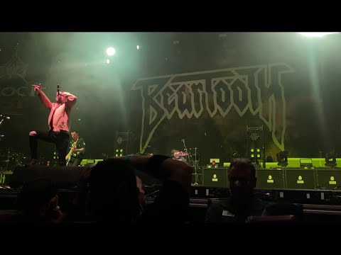 Beartooth Sunshine! Live at 98RockFest Tampa 4/21/23 - YouTube