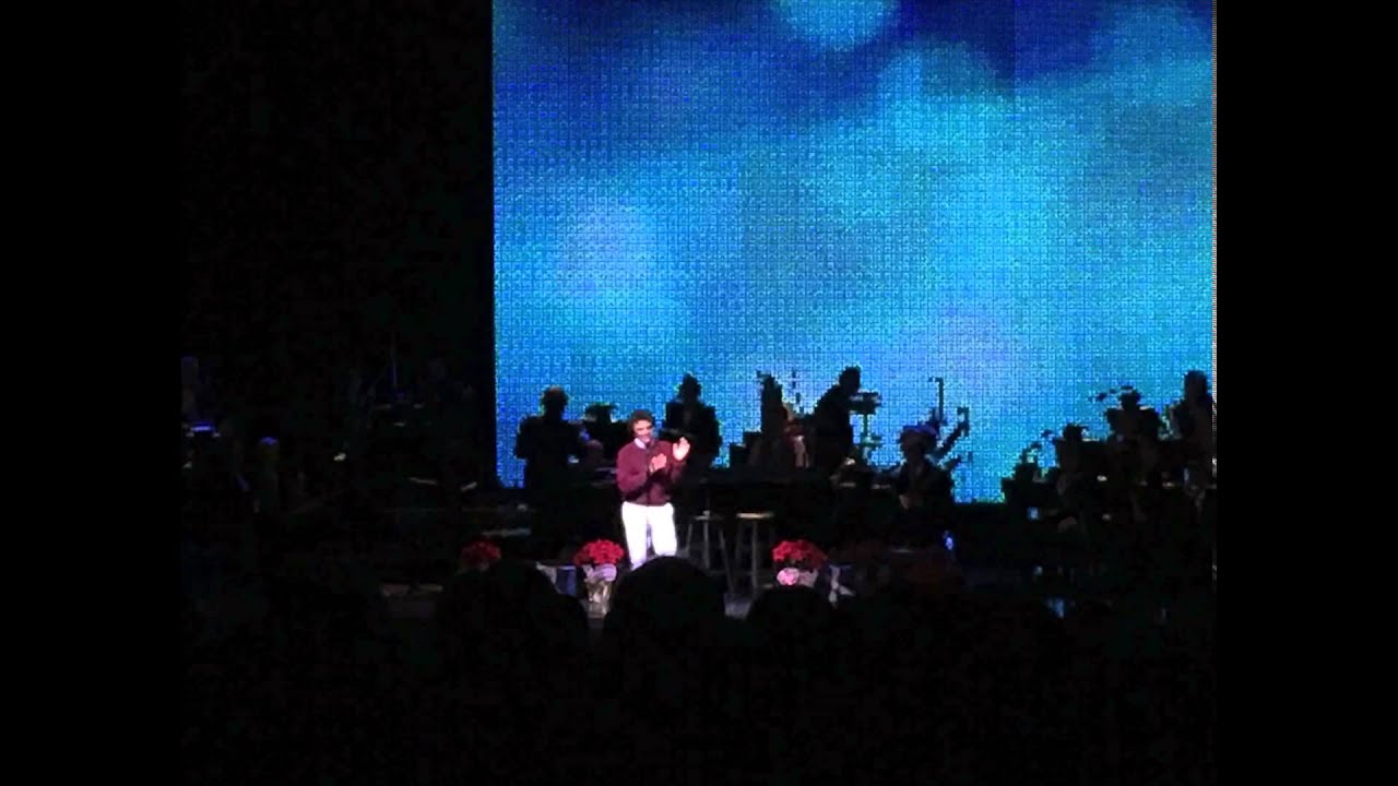 Johnny Mathis Live 2015 - It's beginning to look alot like Christmas ...