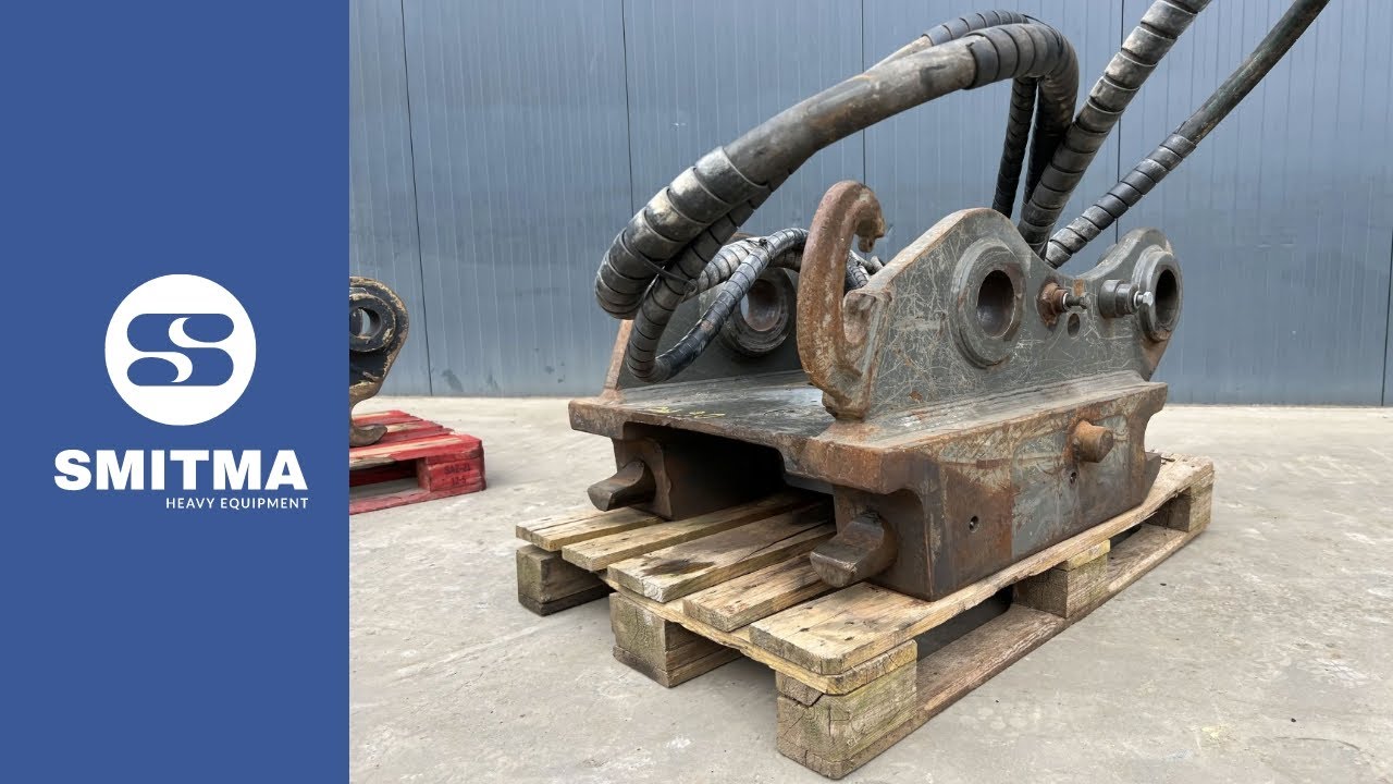 Oilquick Quick Coupler @Smitma.com - YouTube