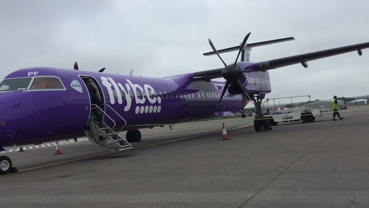 TRIPREPORT | Flybe Q400 Dash 8 | BE2125 | ABZ - LHR - YouTube