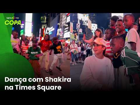 Crianças de Uganda dançam na Times Square dias antes de se apresentar com Shakira na final da Copa