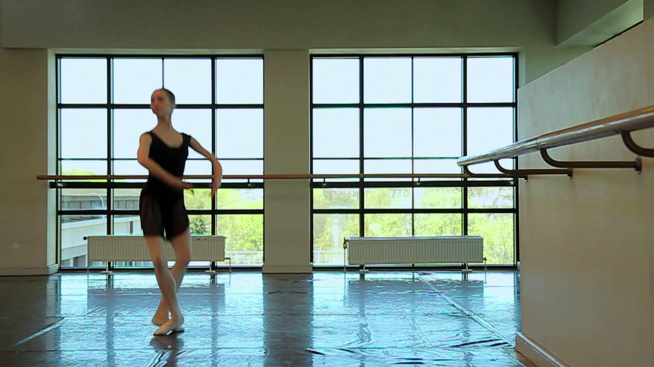 sissonne simple - YouTube