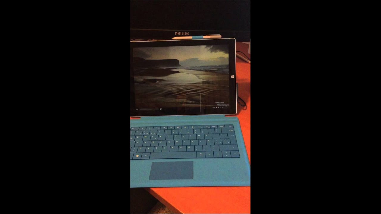 FAIL: Surface Pro 3 + Windows 10 crashing - YouTube