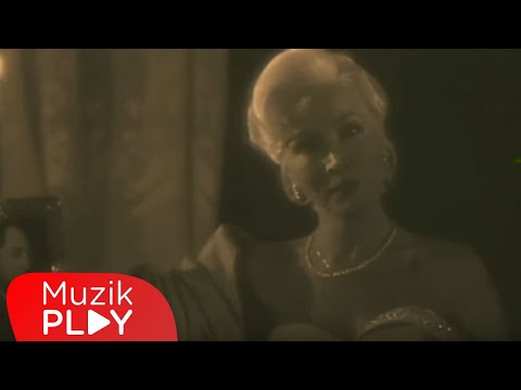 Sibel Egemen - Bir Mevsim O Yollardan (Official Video)