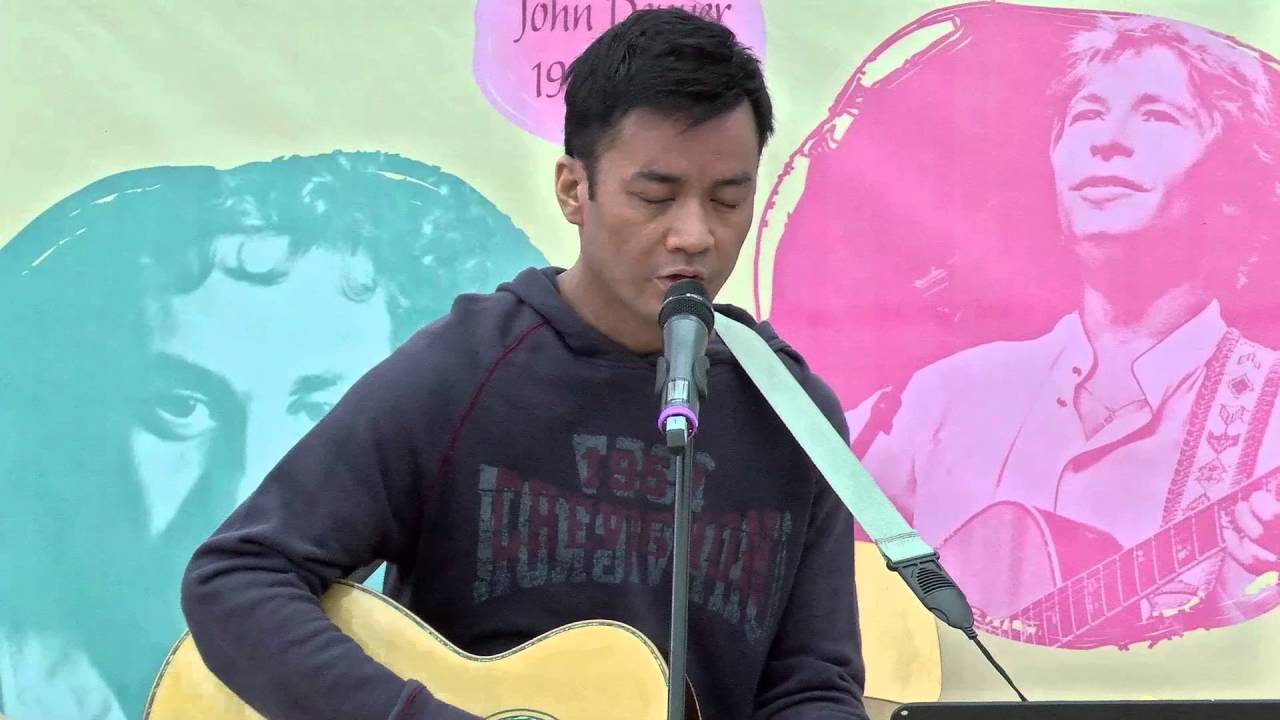 (04) Cyrus Chow @2015.12.06 - 香港友FOLK 2015音樂會 - YouTube