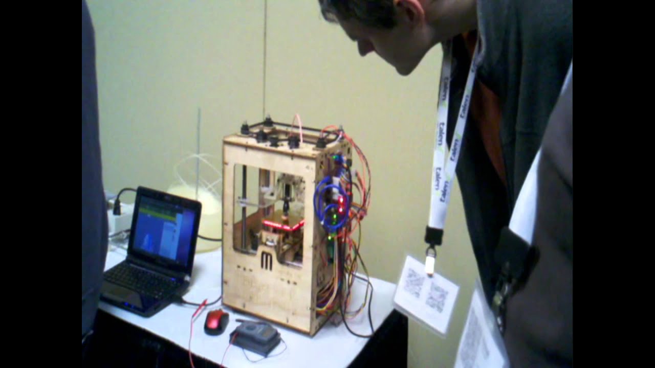 Posscon 2011 - Reprap 3D Printer/Prototyper - High Definition - YouTube