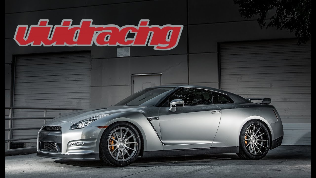 Nissan GT-R Aggressive Launch Control with Exhaust - YouTube