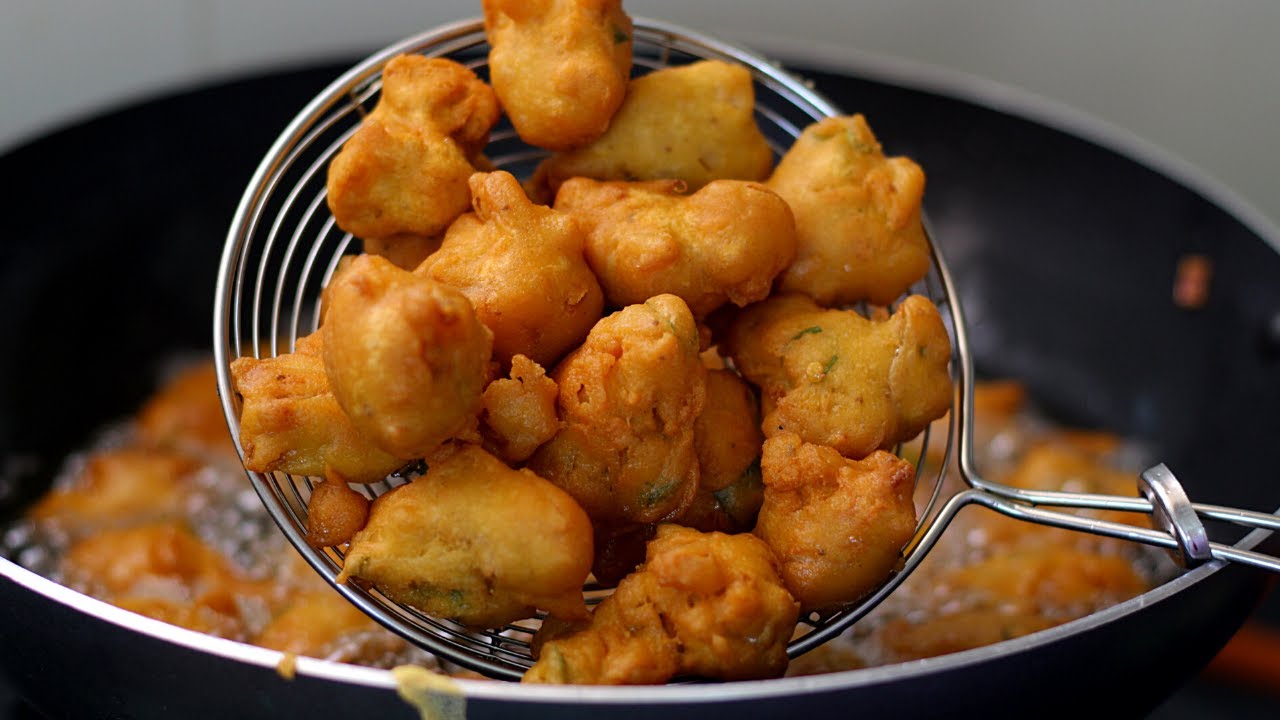 ఒంగోలు స్వీట్ షాప్ స్టైల్ లో మెత్తటి పకోడి Ongole Sweet Shop Style ...