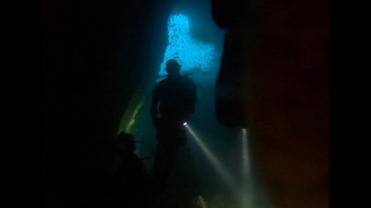 Skot's Fish Rock Cave Dive NSW. Did you see what we got down to? - YouTube