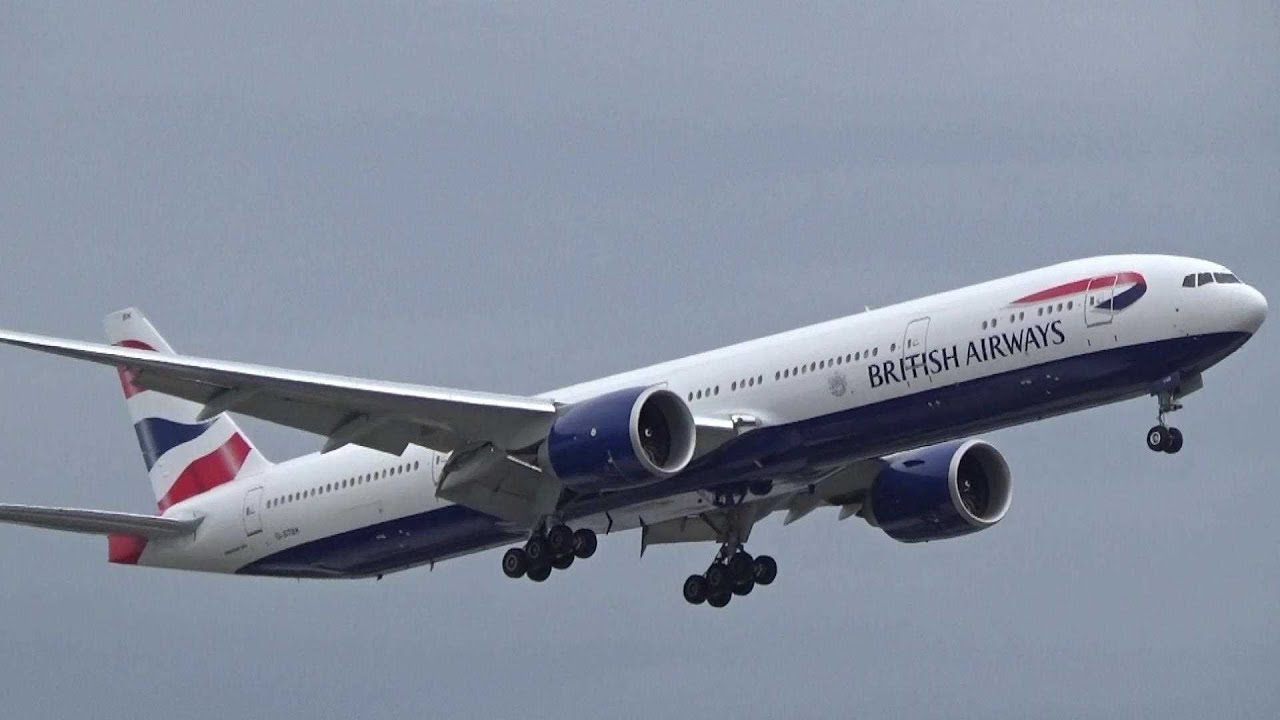 Spotting at London Heathrow, 26 airplanes fly pass - YouTube