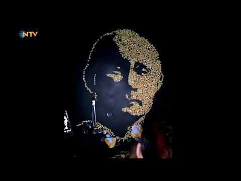 NTV | 500 insan dişinden Putin portresi