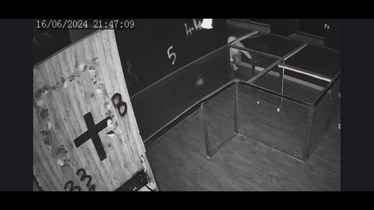 INSIDIOUS ESCAPE ROOM ( Dubai ) - YouTube