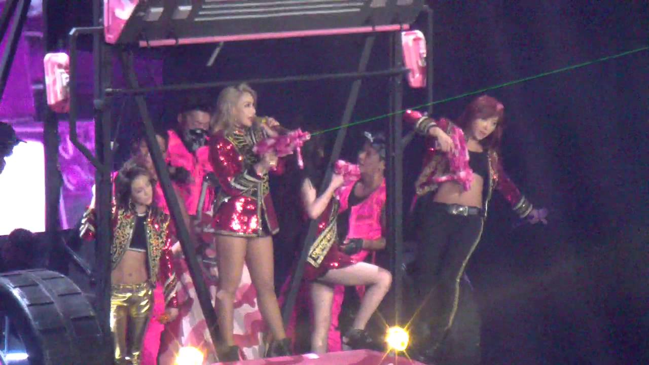 140517 2ne1 AoN Manila - Pretty Boy - YouTube