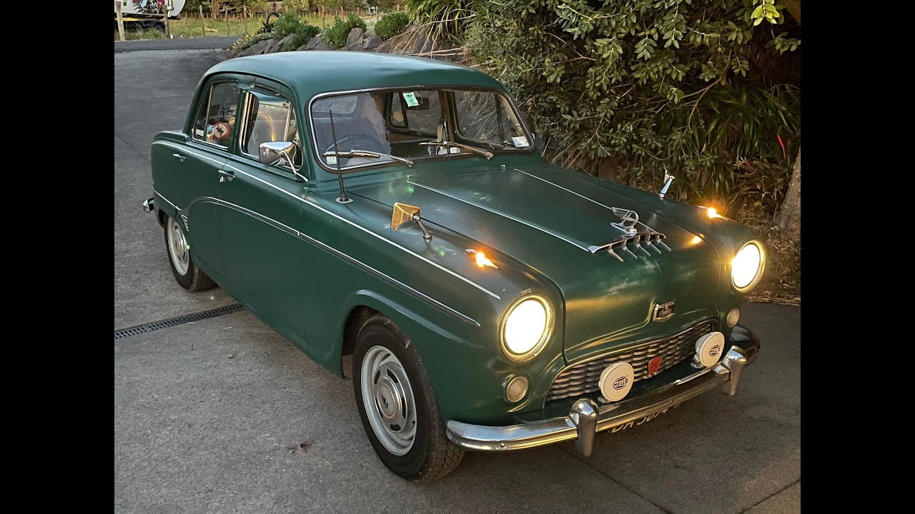 Austin A90 Cold Start, walk around & Sunday Drive - YouTube