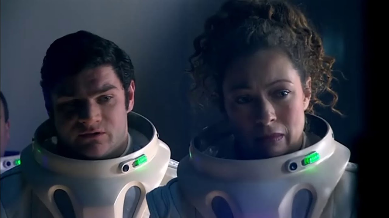 Doctor Who Silence in the library Miss Evangelista ghosting scene - YouTube