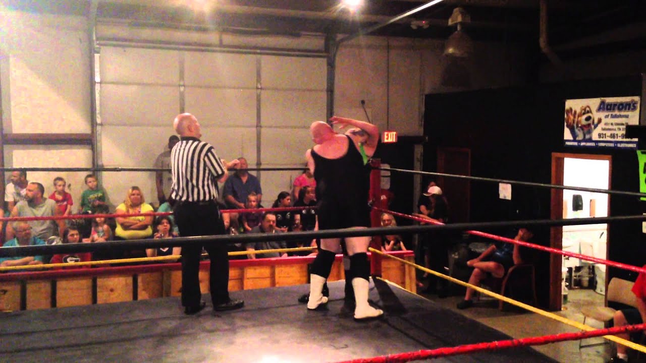 David Morton vs Dewey Barnes vs Lee Byford (c) 5/29/2015 SWF in ...