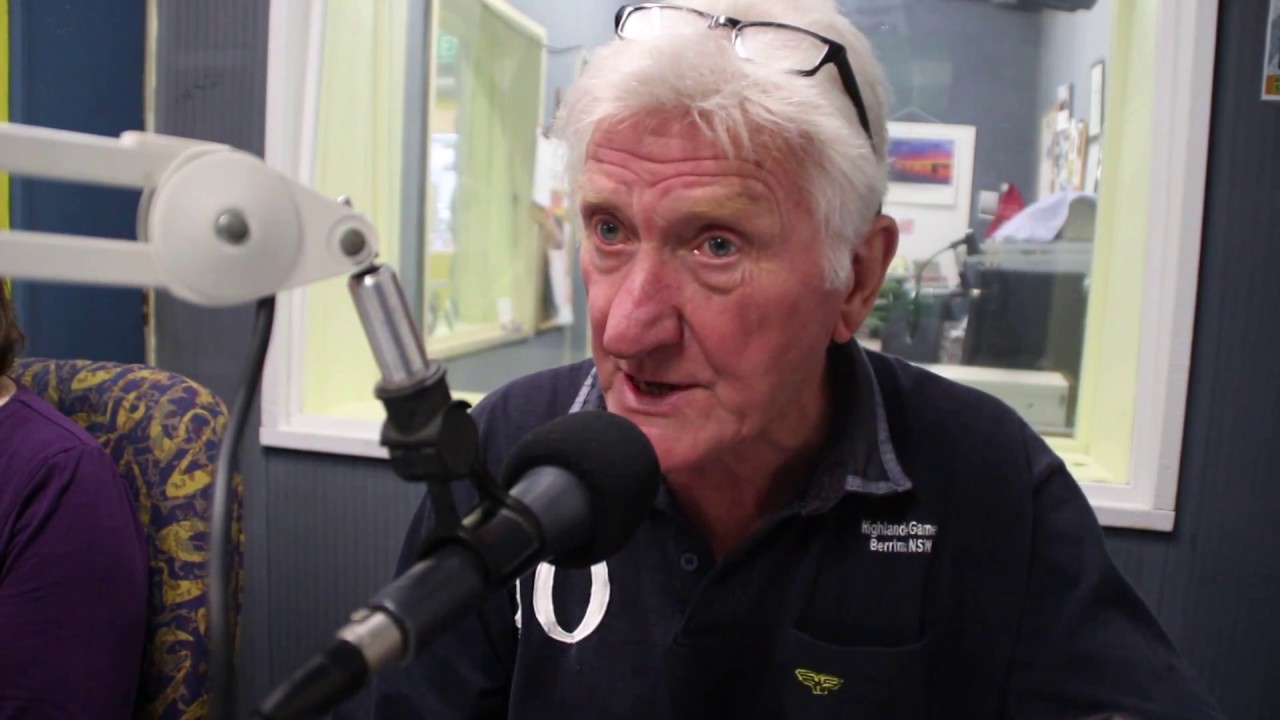 Colin Mockett's global outlook #10: World’s largest solar farm - YouTube