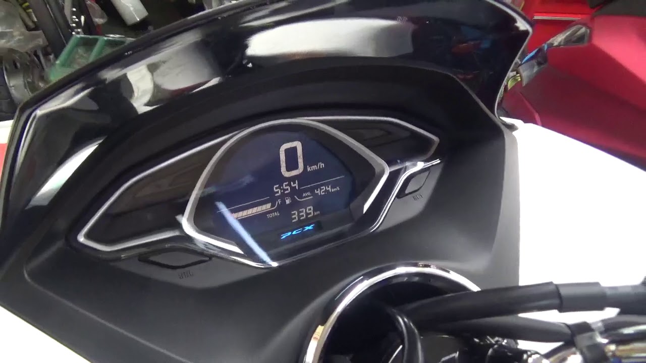 HONDA PCX engine start - YouTube