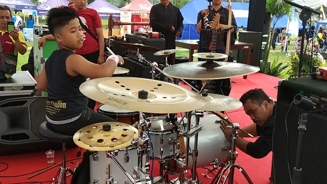 "Rampak Kendang" - Ega Robot Percussion (Drum Cover) By Diandra (10th ...