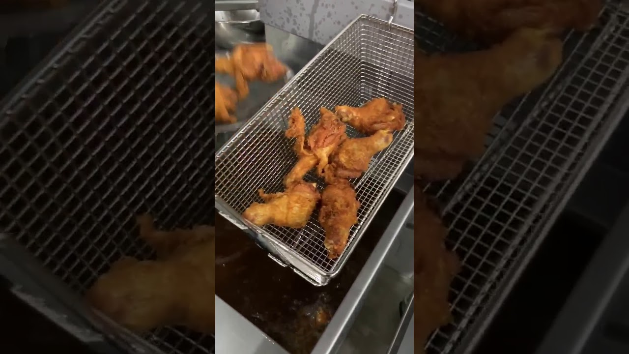 KUKURUKU™️ Lechon Fried Chicken - YouTube