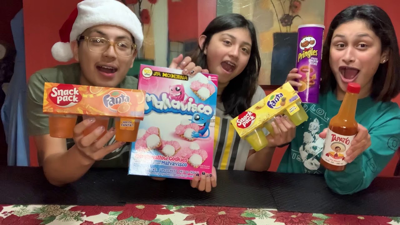 trying Onion Ring Pringles, Marshmallows, FANTA Jellos AND Coffee Cake ...