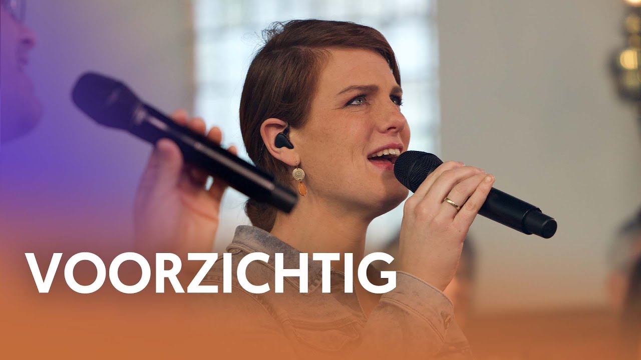 Voorzichtig - Amanda Lock- Nederland Zingt - YouTube