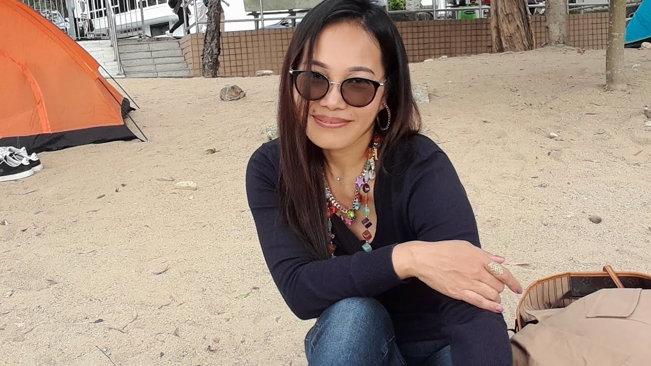 Lets do hulahoop gayyem |where u |mama ele vlogs is live! - YouTube